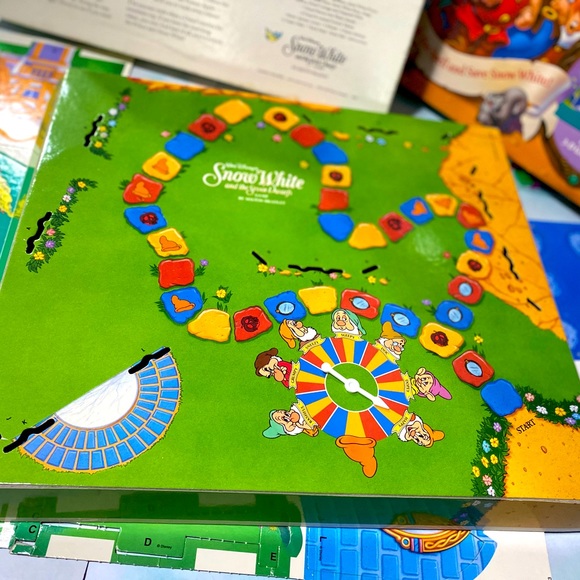 Disney | Toys | Walt Disneys Vintage 992 Snow White And The Seven ...